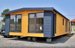 Cel mai mare showroom de case mobile din România - Revista din lemn